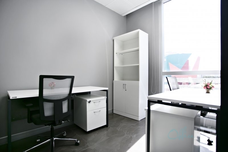 15 Person Private Office @ 571 RSU Tower, Sukhumvit 31 Rd, Klongton Nua ...